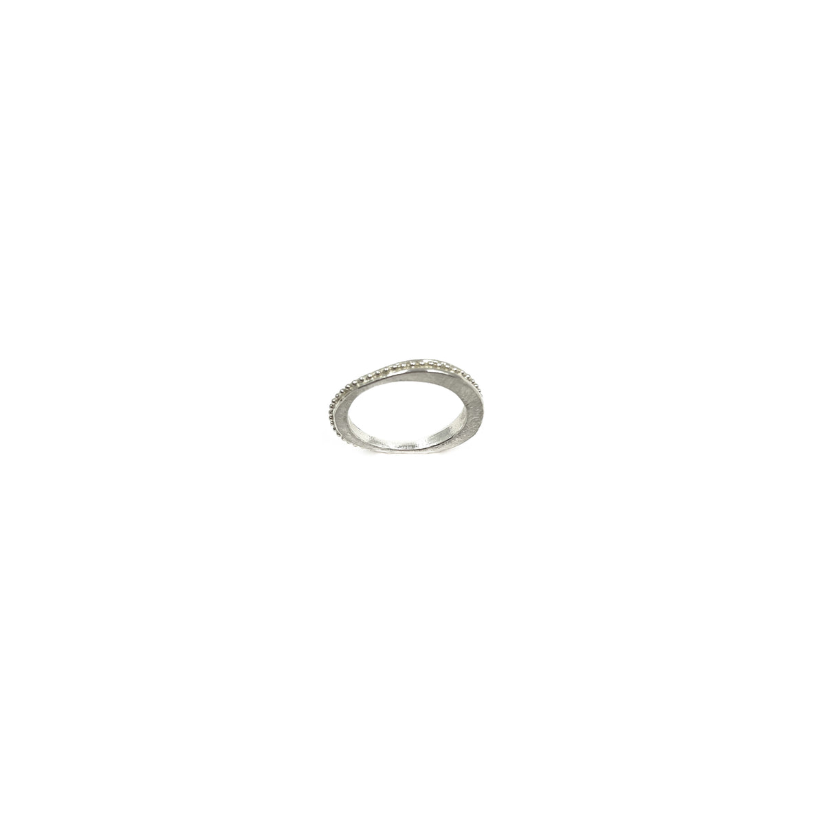 Analya Cespedes Bolitas Sterling Silver Oval Ring – Ombre Gallery