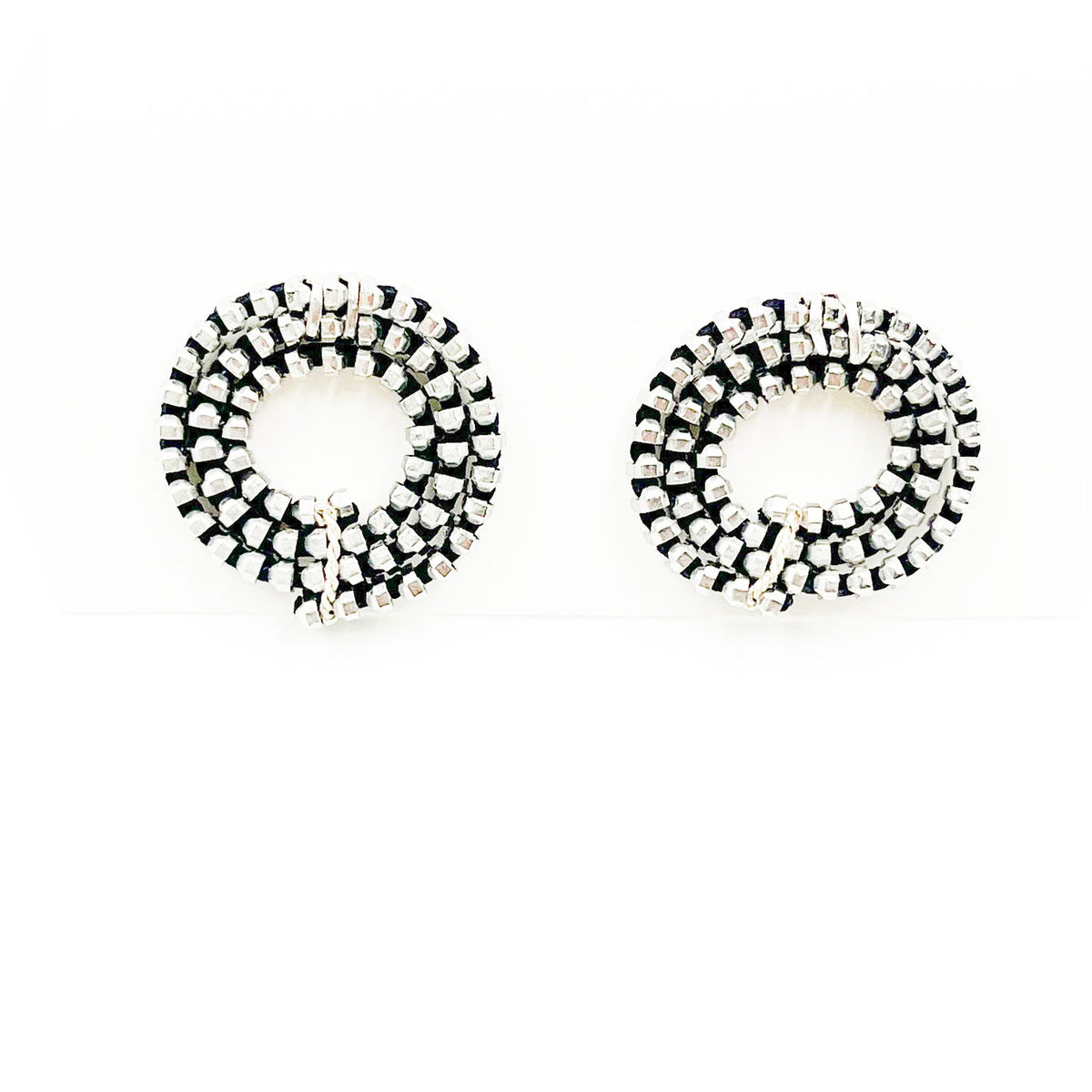 Kate Cusack Silver Circle Stud – Ombre Gallery