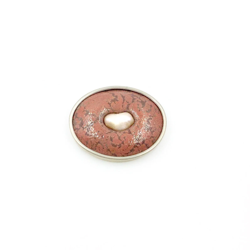 Jill Baker Gower Womb Brooch #3 – Ombre Gallery